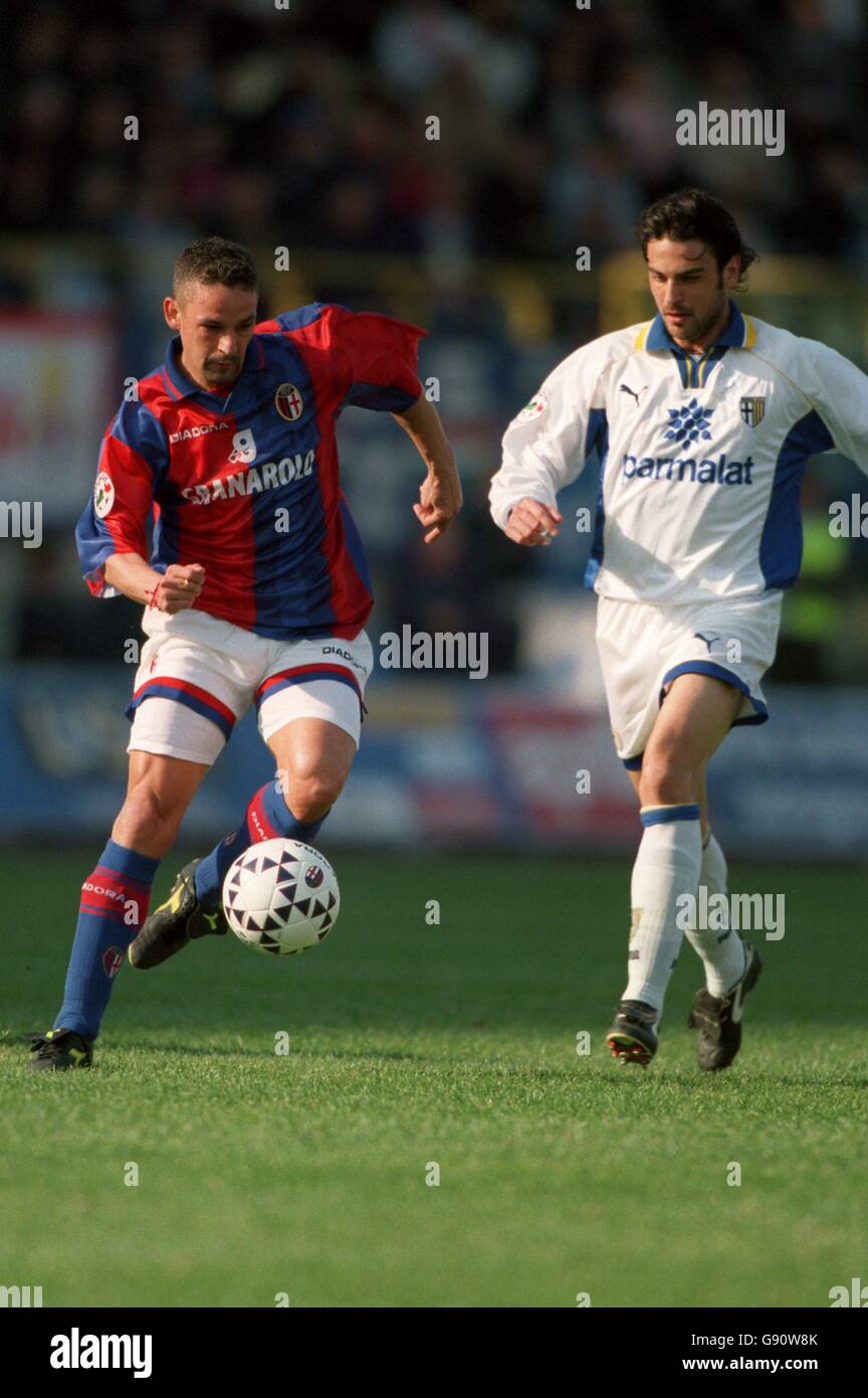 Italian Soccer - Serie A - Bologna v Parma. Bologna's Roberto Baggio (L ...