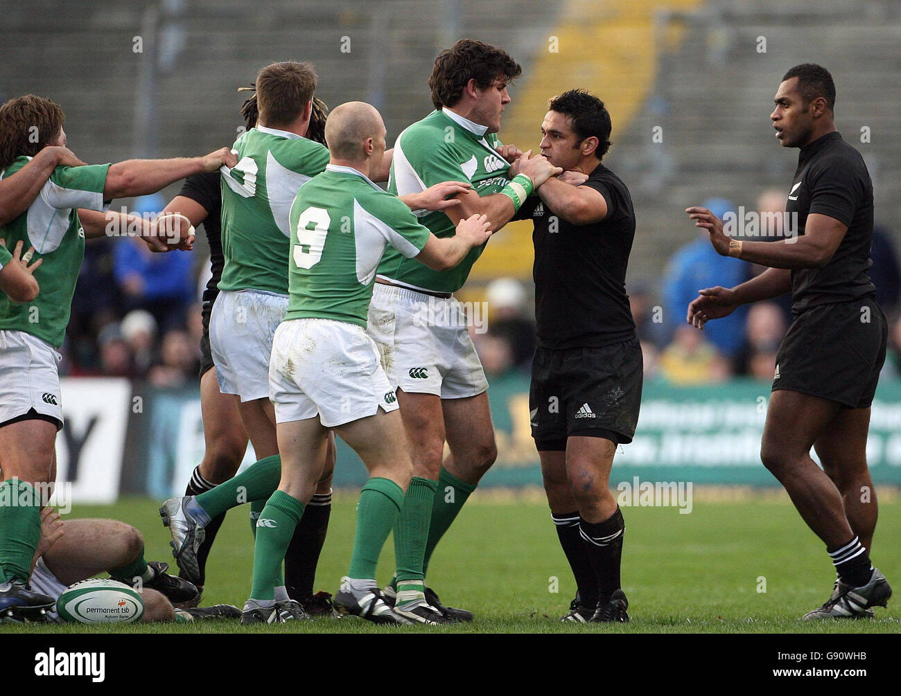 12 other players hi-res stock photography and images - Alamy