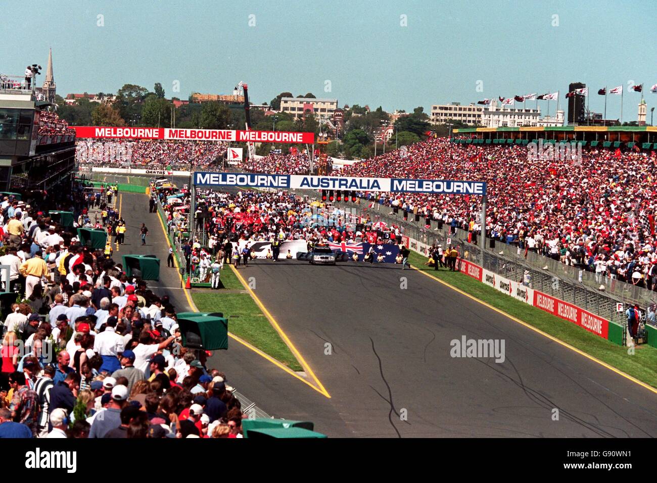 F1 grid view hi-res stock photography and images - Alamy