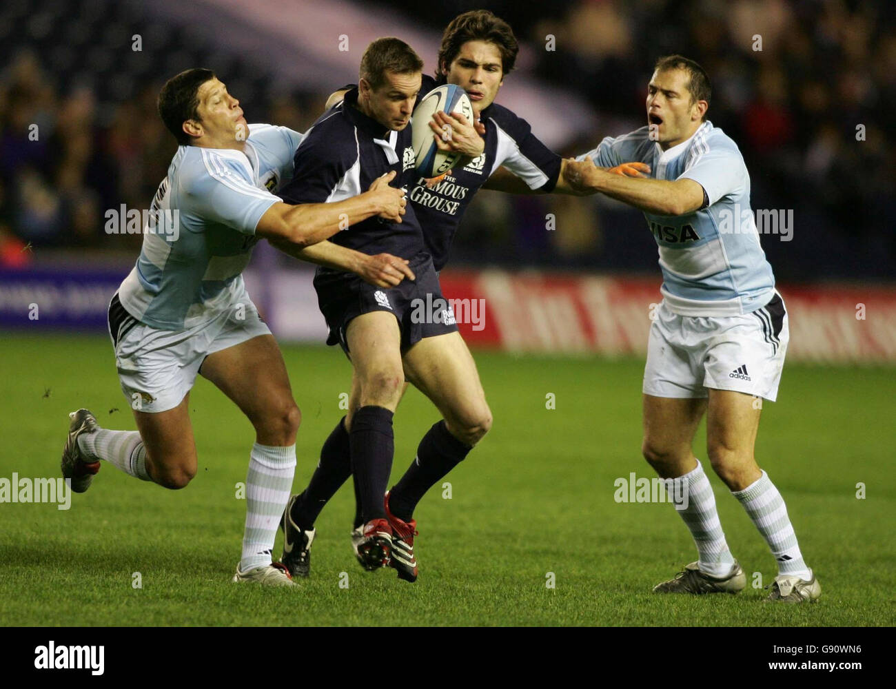 Scotlands chris paterson past argentina defence international match ...