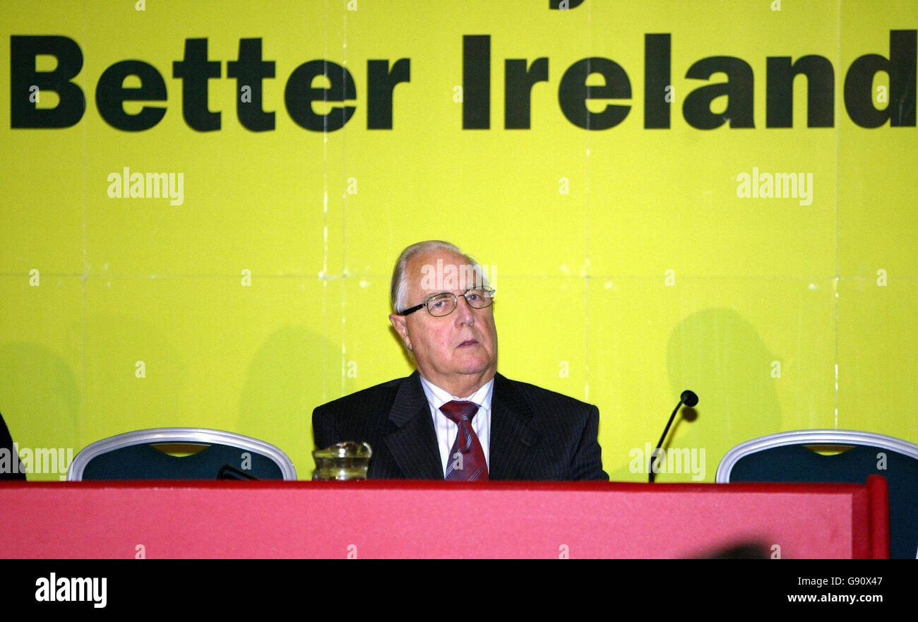 Eddie mcgrady mp hi-res stock photography and images - Alamy