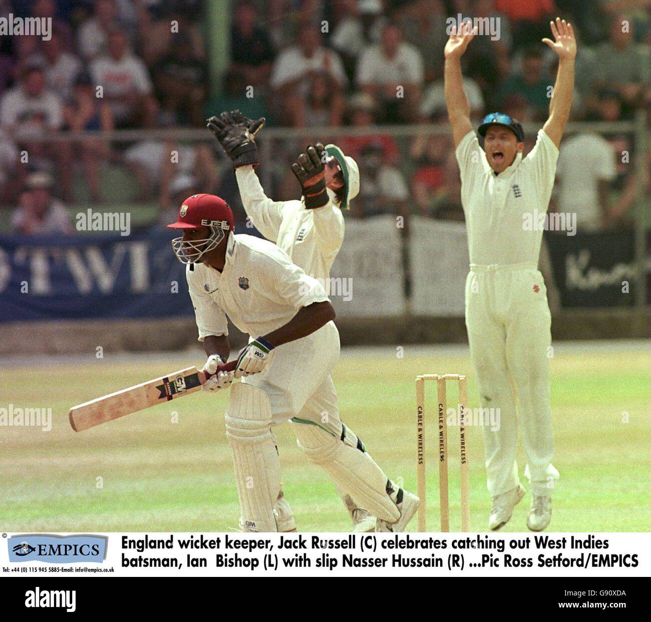 Ian bishop l with slip nasser hussain r hi-res stock photography and ...