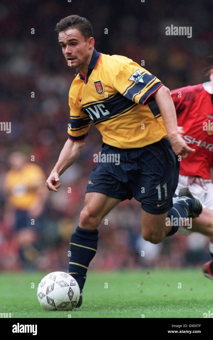 Marc overmars arsenal hi-res stock photography and images - Alamy