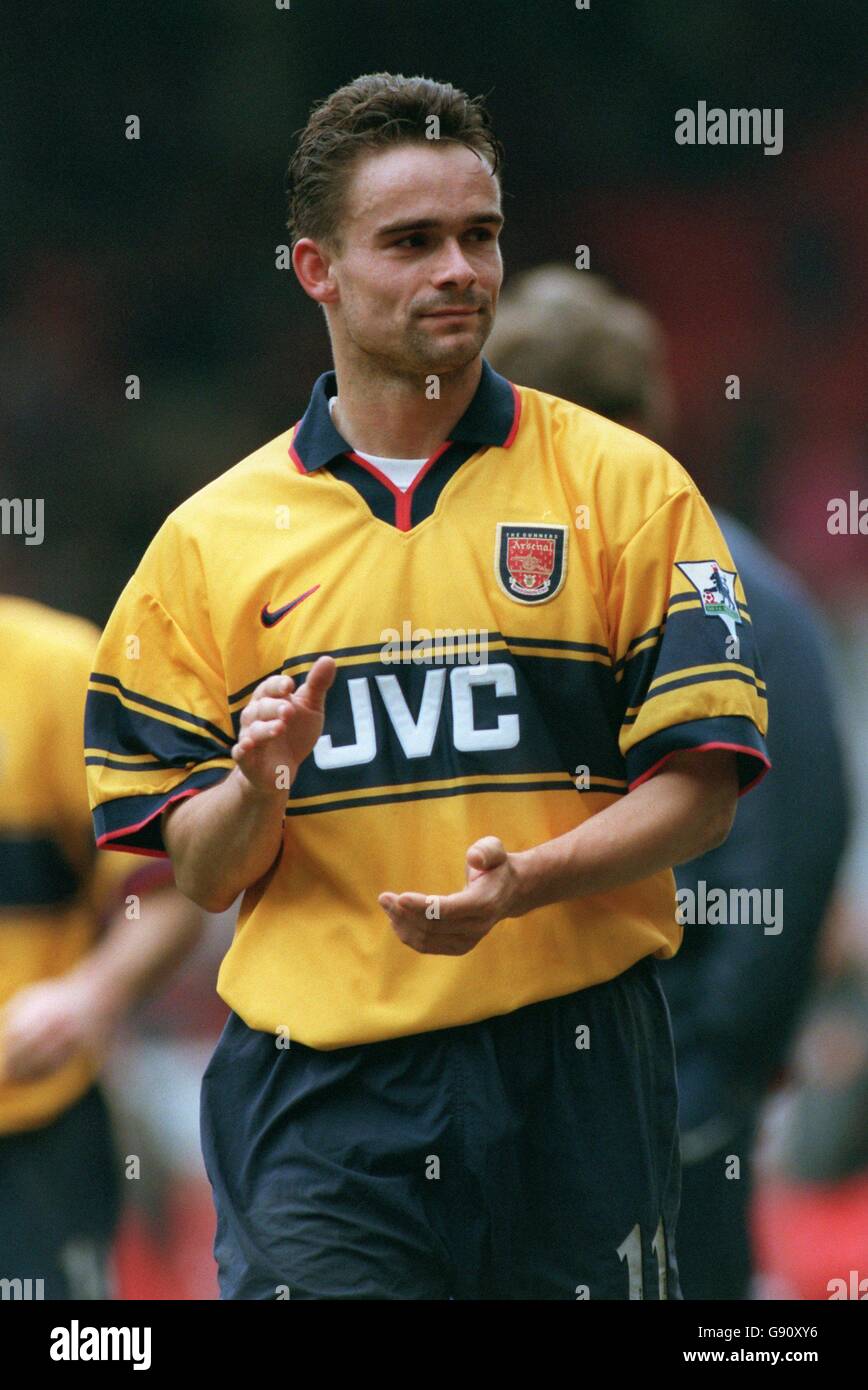 Marc overmars arsenal hi-res stock photography and images - Alamy