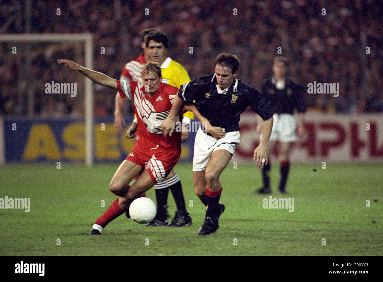 Tommy boyd cup hi-res stock photography and images - Alamy