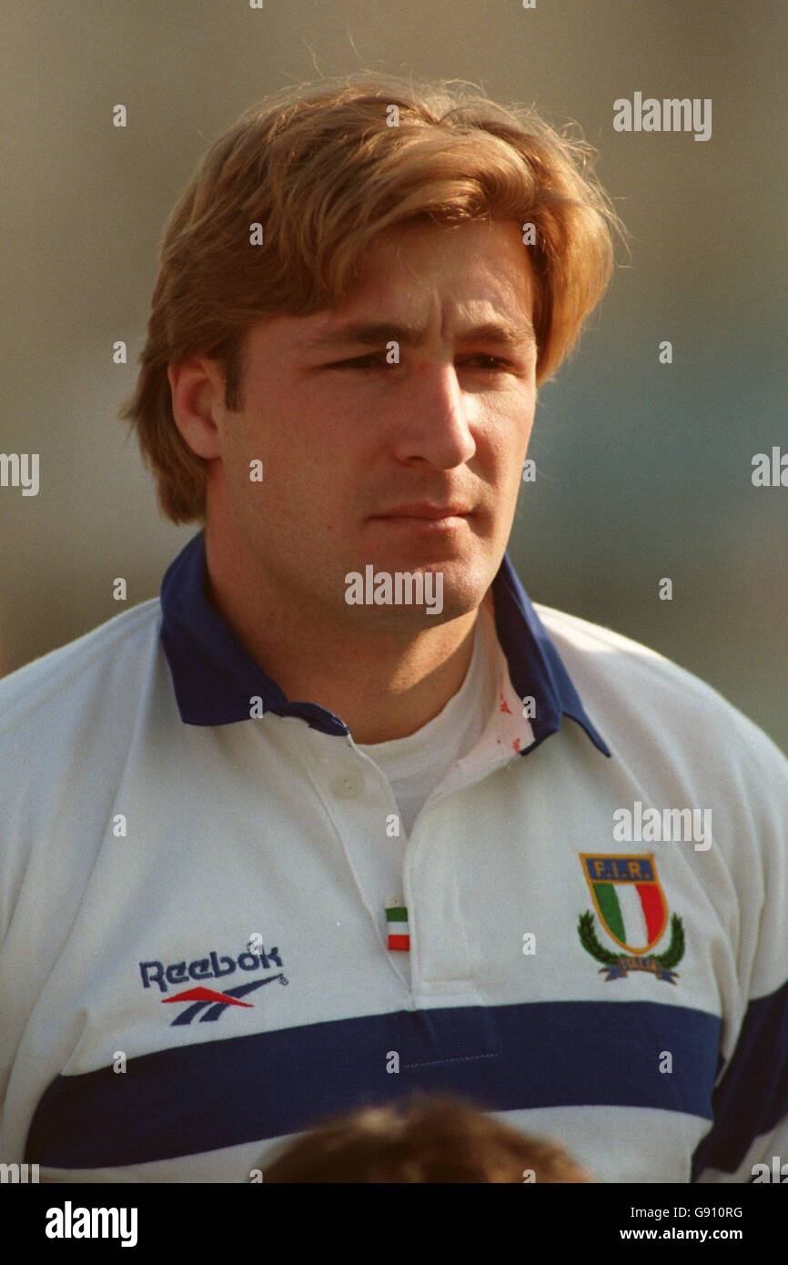 Rugby Union, Italy v Scotland. Julian Gardner, Italy Stock Photo - Alamy