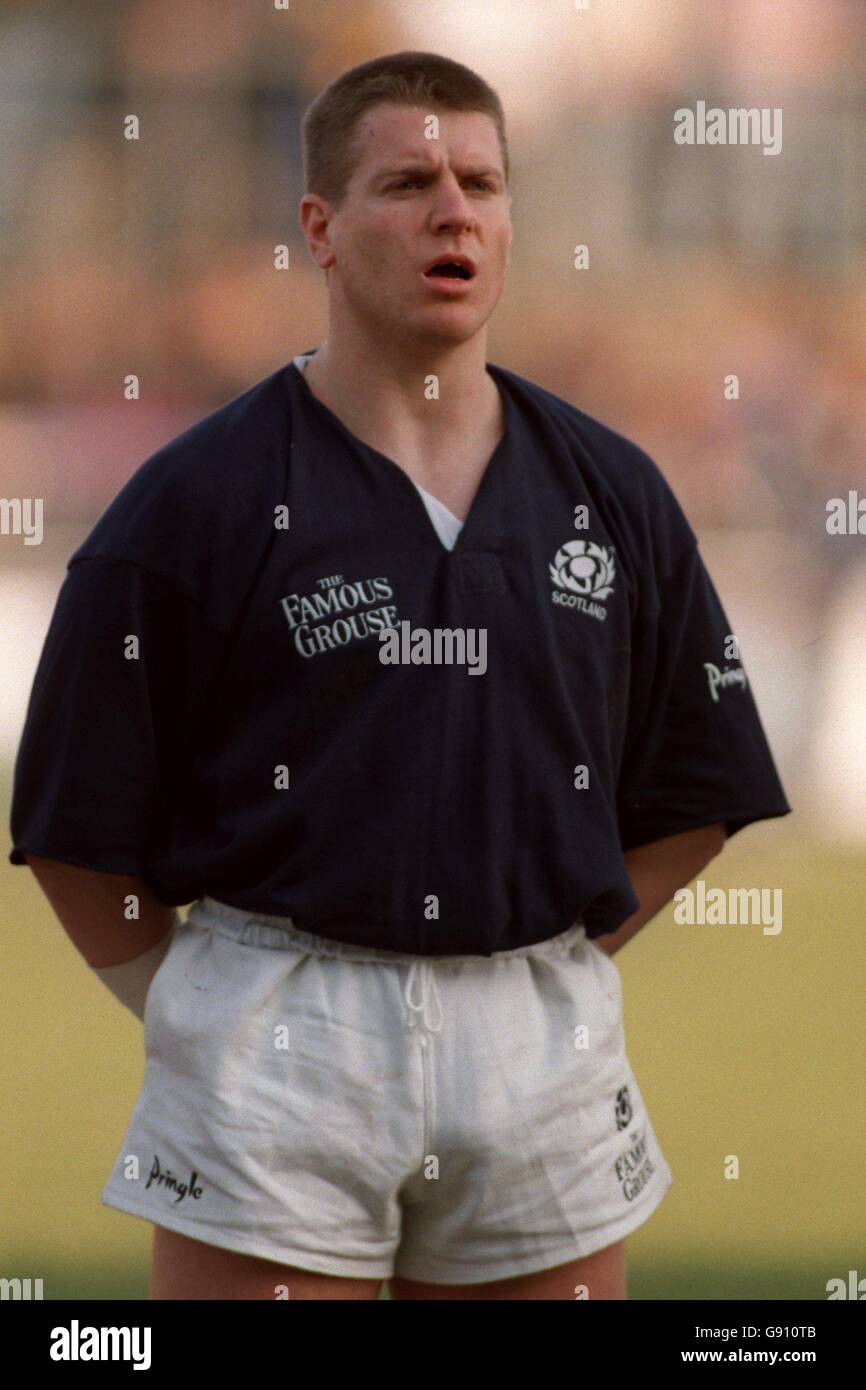 Rugby Union - Italy v Scotland. Craig Chalmers, Scotland Stock Photo ...