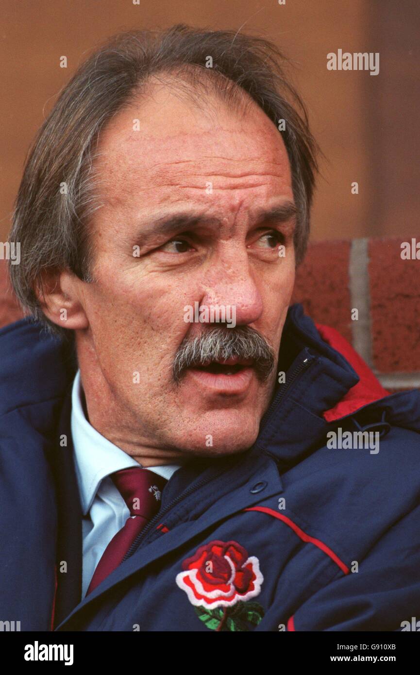 Rugby Union - England v New Zealand. Roger Uttley, England Manager ...