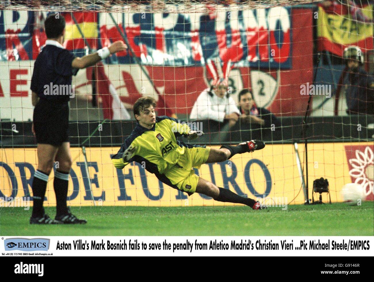 Christian vieri atletico madrid hi-res stock photography and images - Alamy
