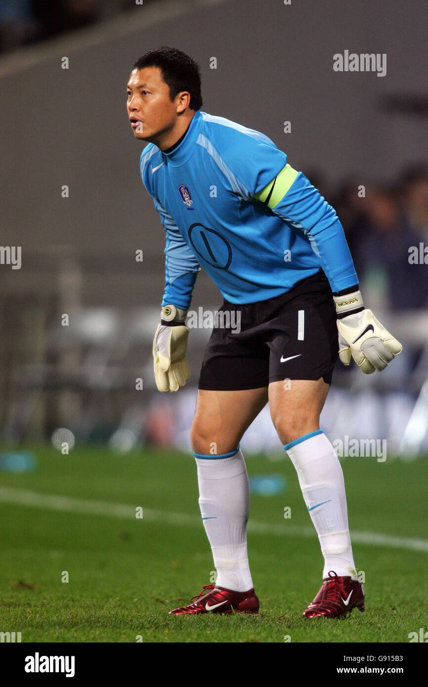 South korea goalkeeper lee woon jae hi-res stock photography and images ...
