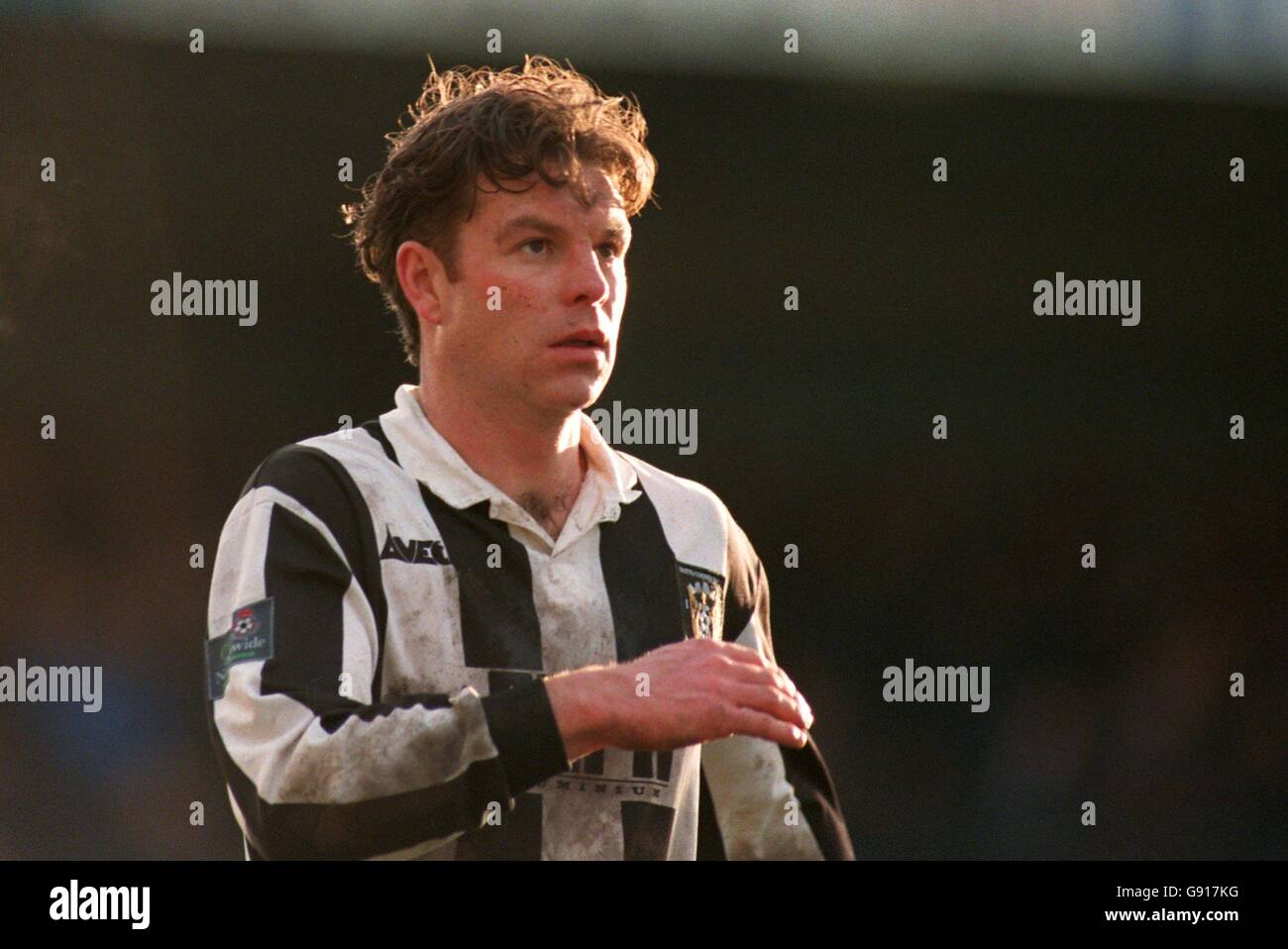 Soccer - Nationwide League Division Three - Macclesfield Town v Notts ...