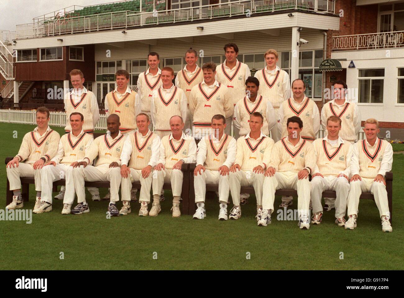 Leicestershire county cricket team hi-res stock photography and images ...