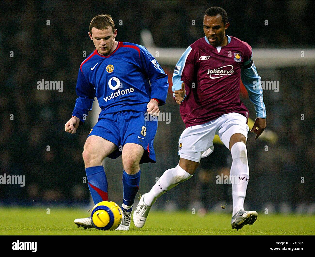 West ham uniteds daniel gabbidon hi-res stock photography and images ...