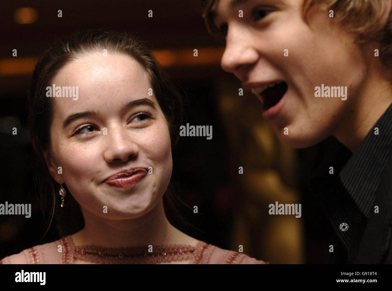 William Moseley And Anna Popplewell Hugging
