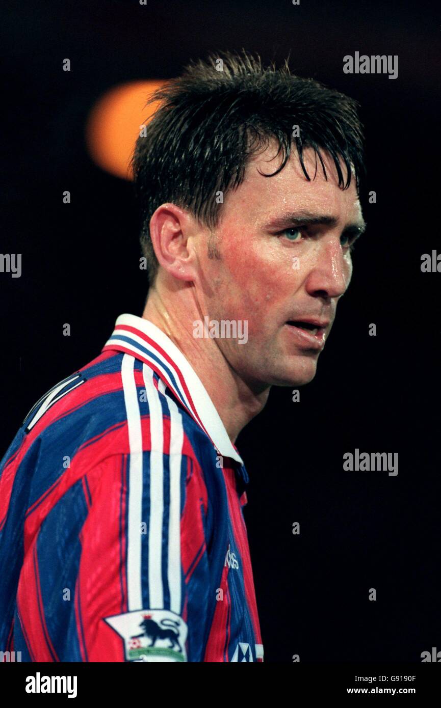 Soccer - Carling Premier League - Crystal Palace v Wimbledon Stock ...