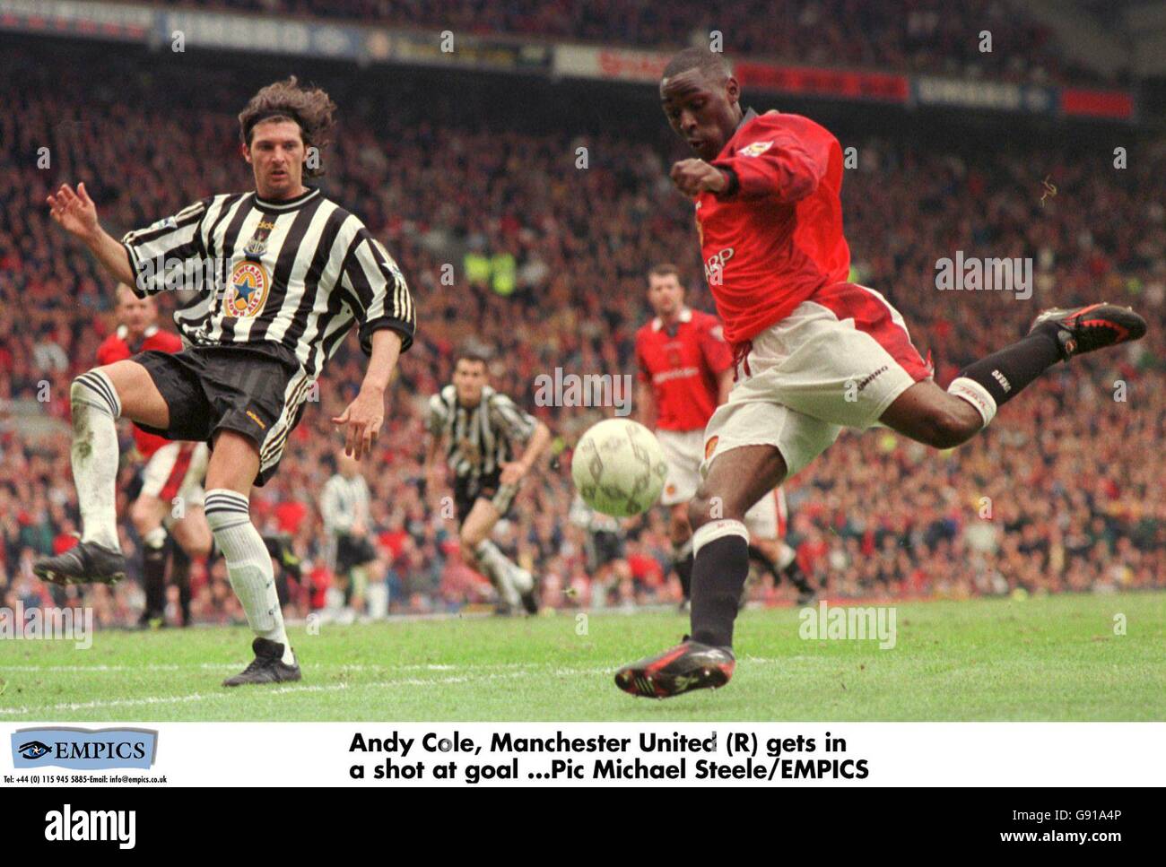 Soccer - FA Carling Premiership - Manchester United v Newcastle United ...