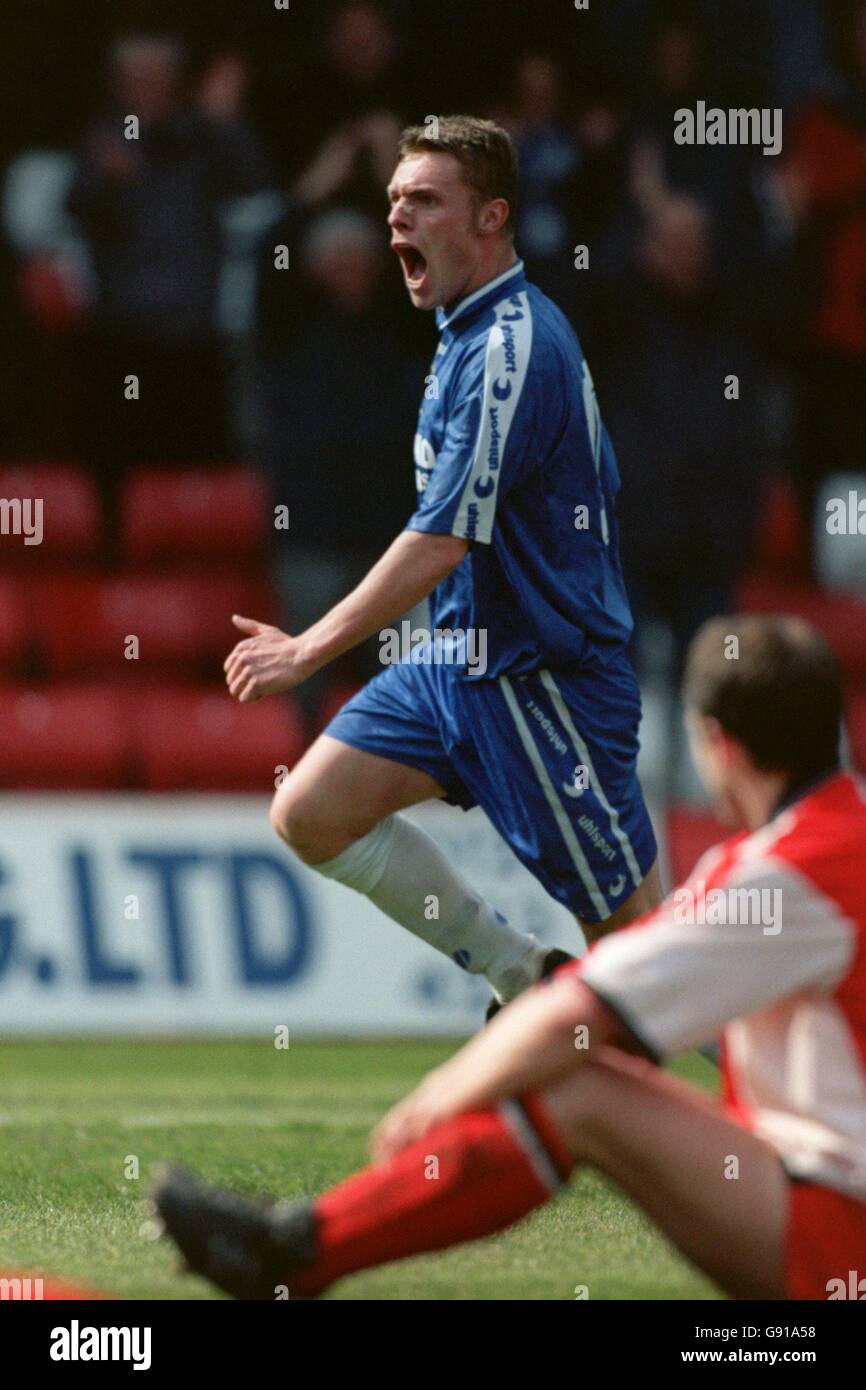 Halifax town geoff horsfield hi-res stock photography and images - Alamy