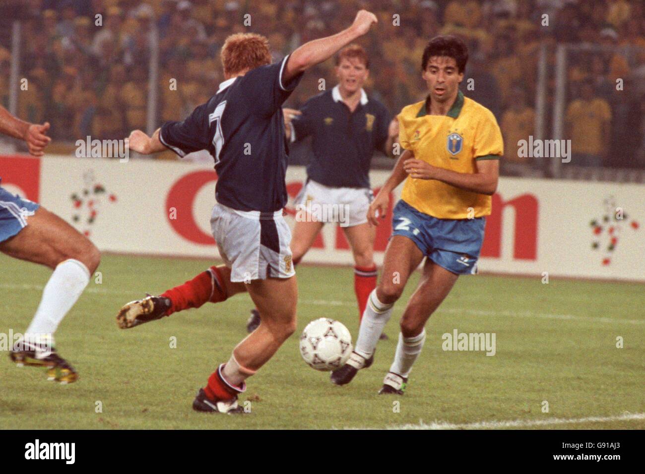 World cup 1990 scotland hi-res stock photography and images - Alamy