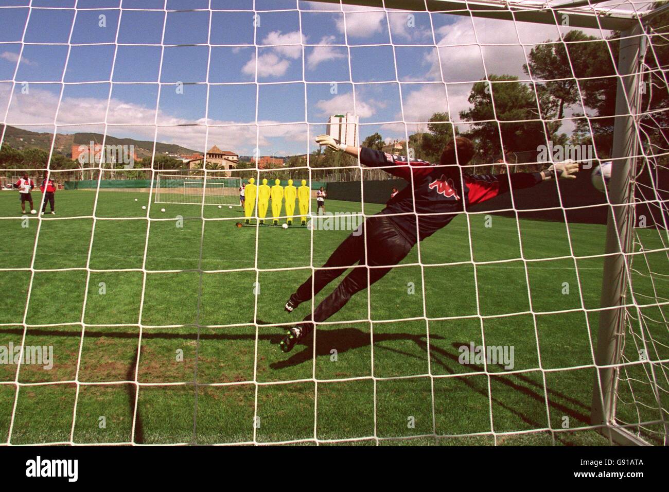 Spanish Soccer - Barcelona Training Stock Photo - Alamy