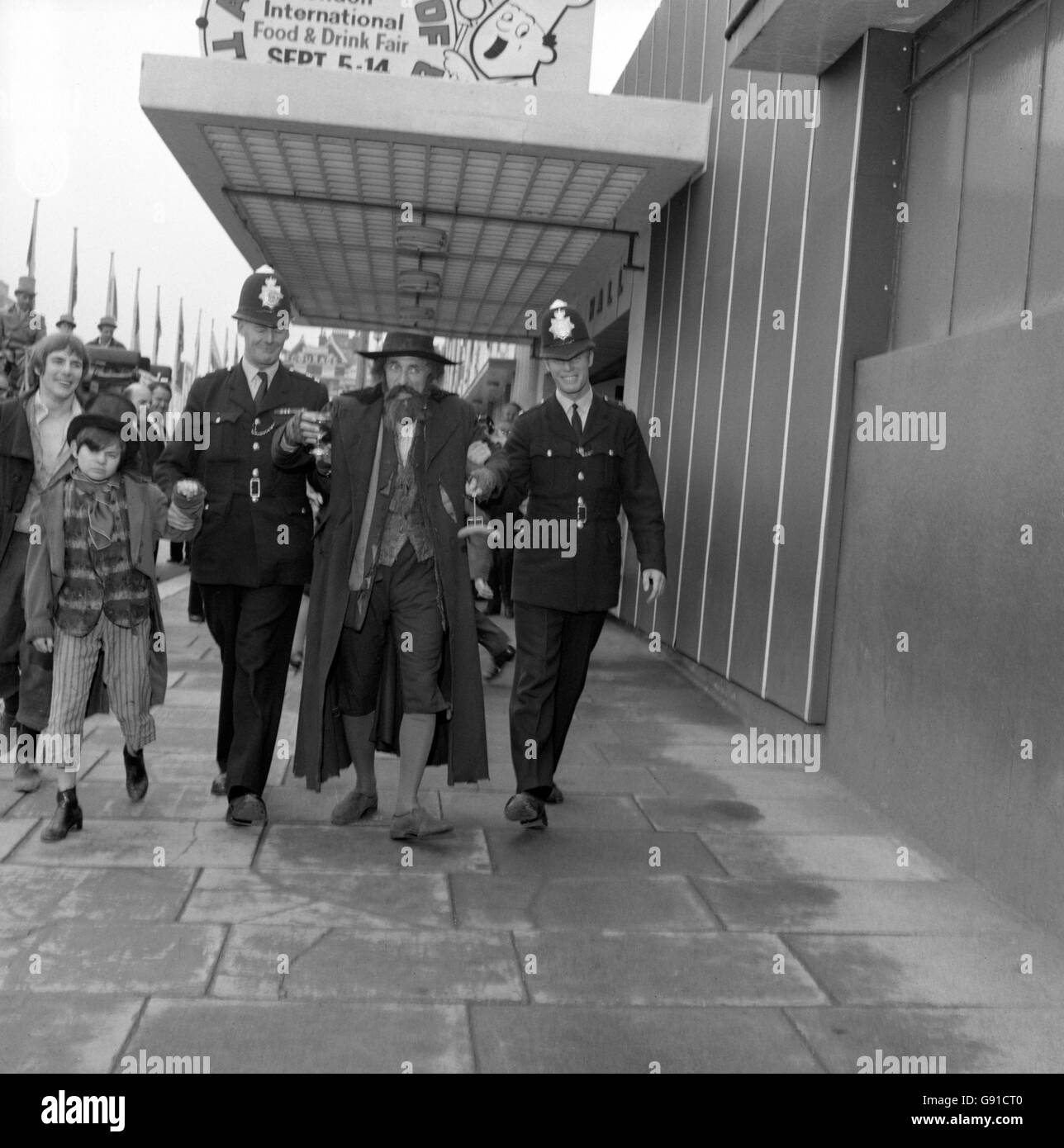 Oliver film london Black and White Stock Photos & Images - Alamy