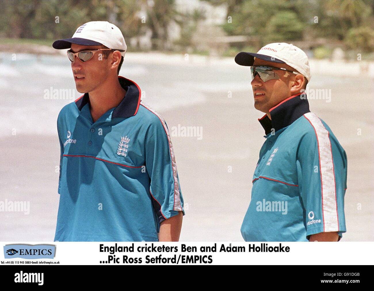 England cricketers adam and ben hollioake hi-res stock photography and ...