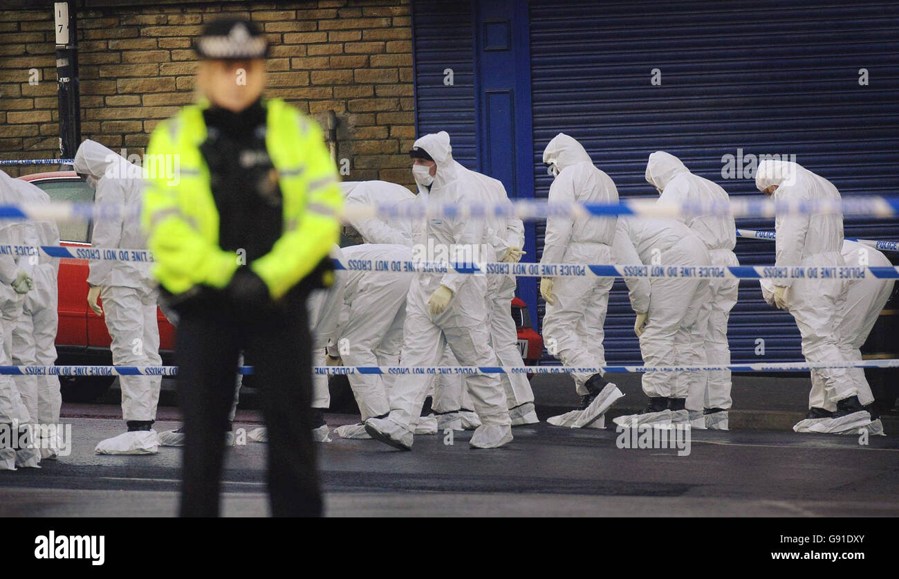 Yorkshire armed officers hi-res stock photography and images - Alamy
