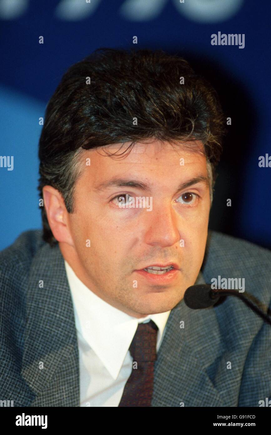 Zen ruffinen hi-res stock photography and images - Alamy