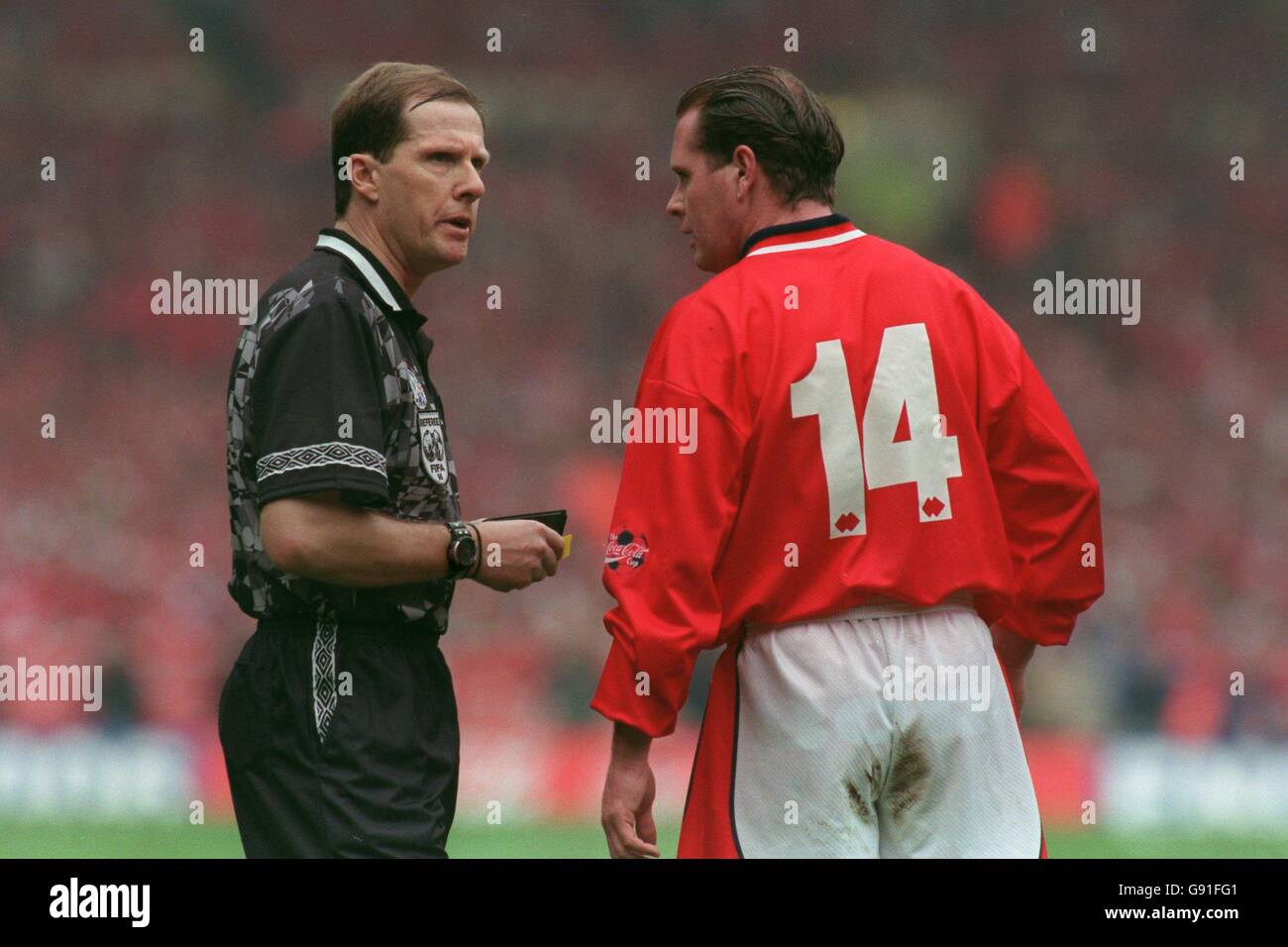 Middlesbroughs paul gascoigne receives yellow card from referee peter ...