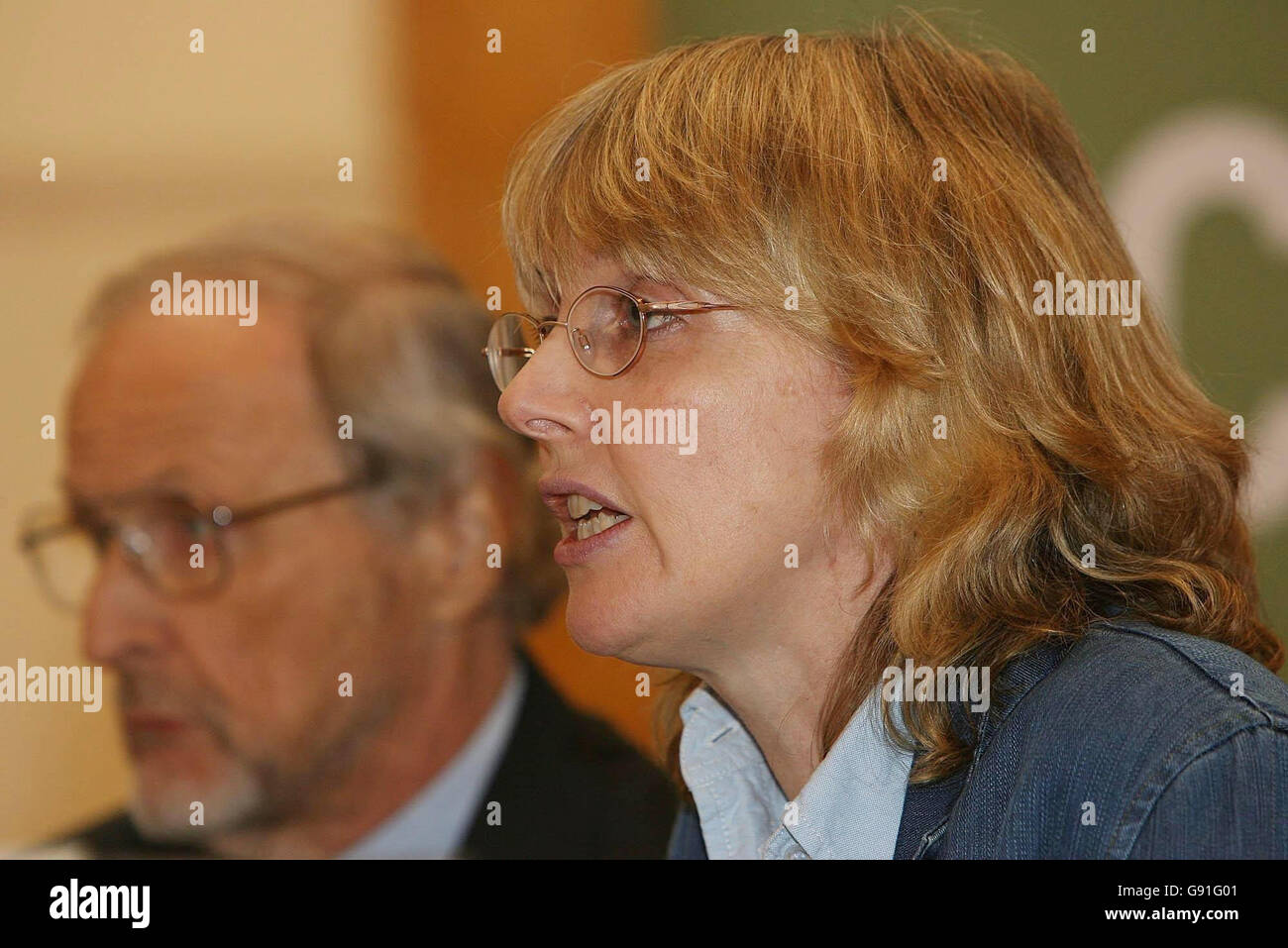 Meav ann wren right and prof a dale tussing hi-res stock photography ...