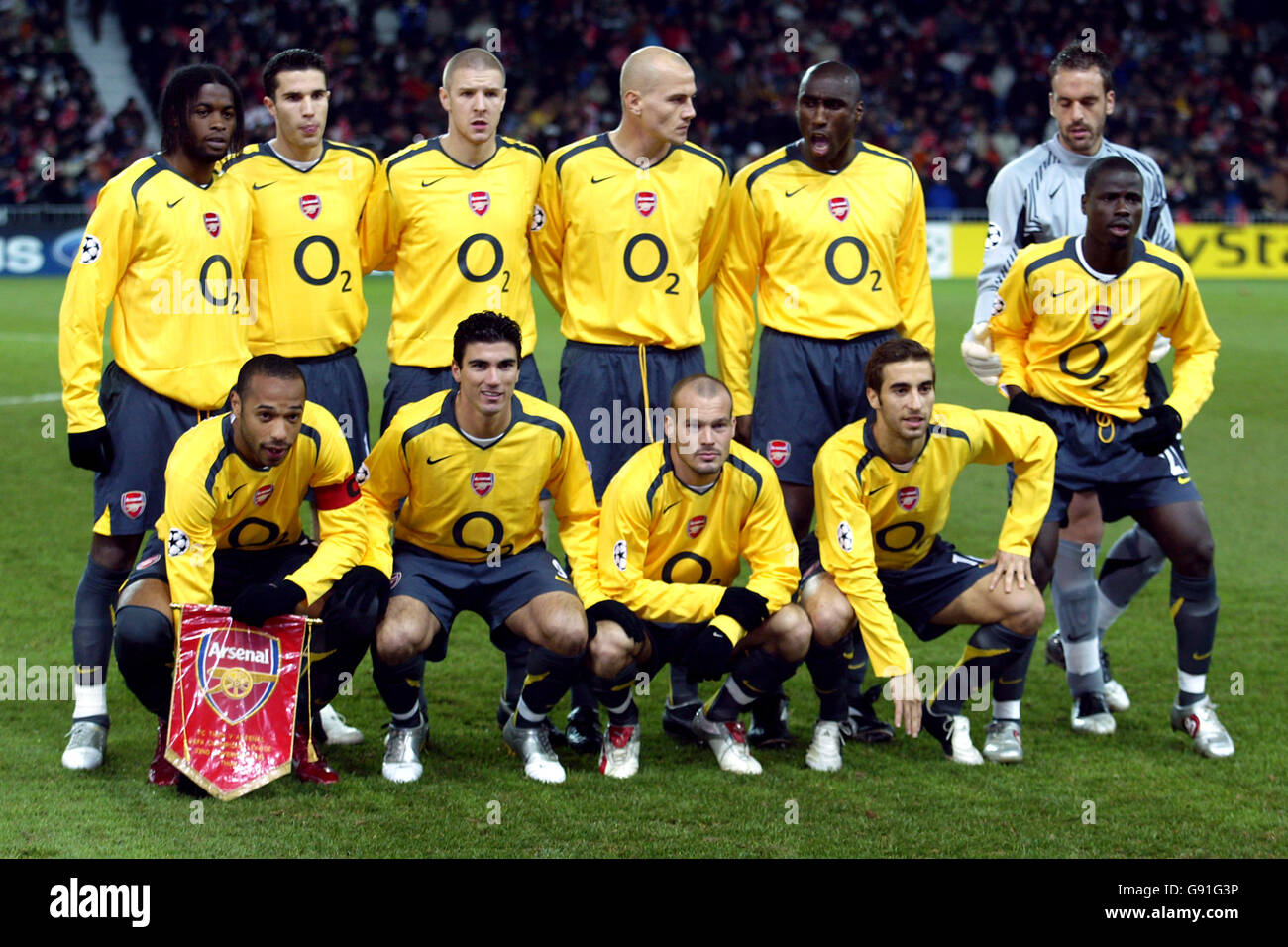 Arsenal fc team hi-res stock photography and images - Alamy