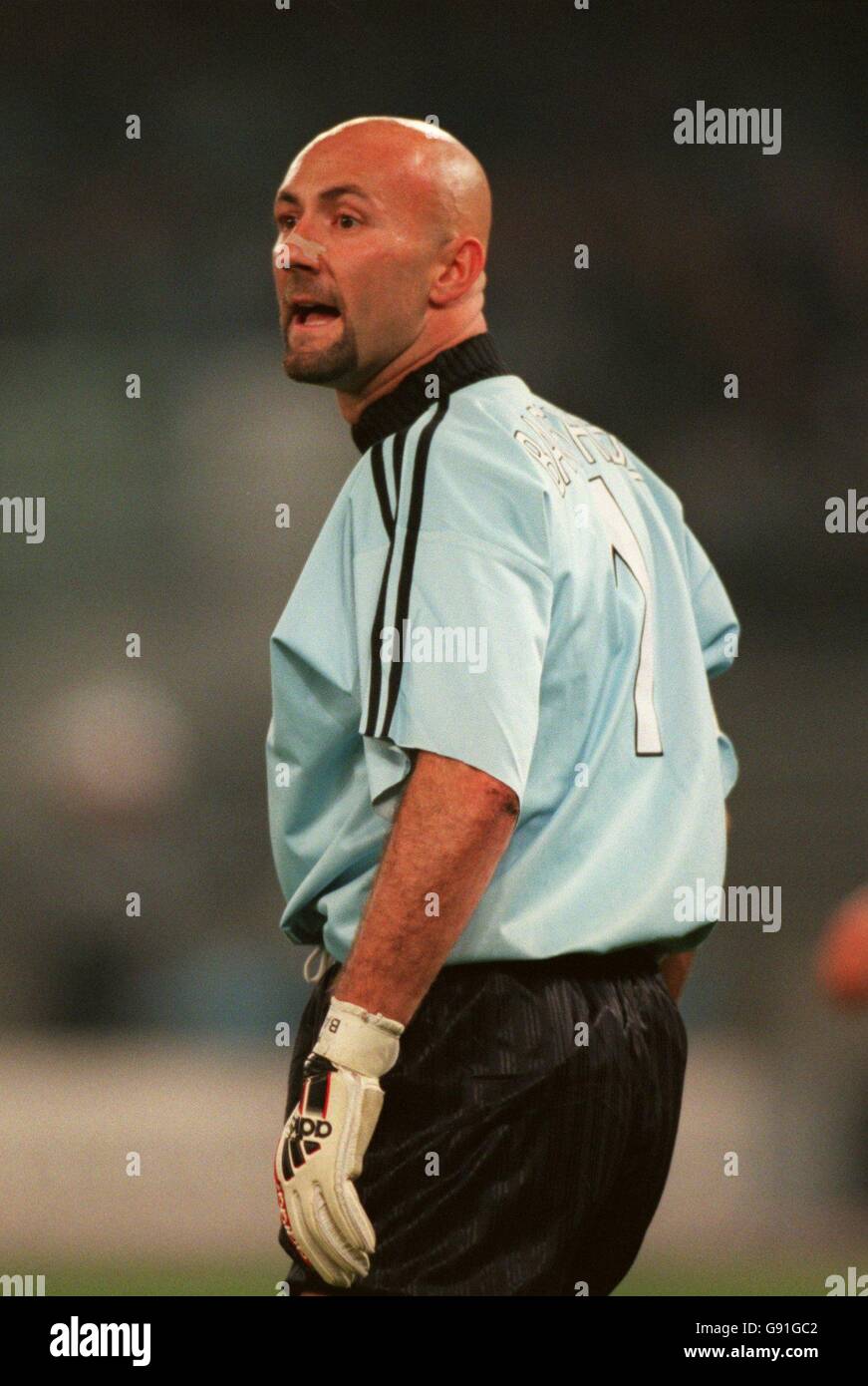 Fabien barthez leg hi-res stock photography and images - Alamy
