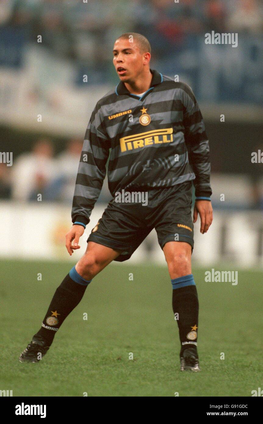 Ronaldo inter uefa cup hi-res stock photography and images - Alamy