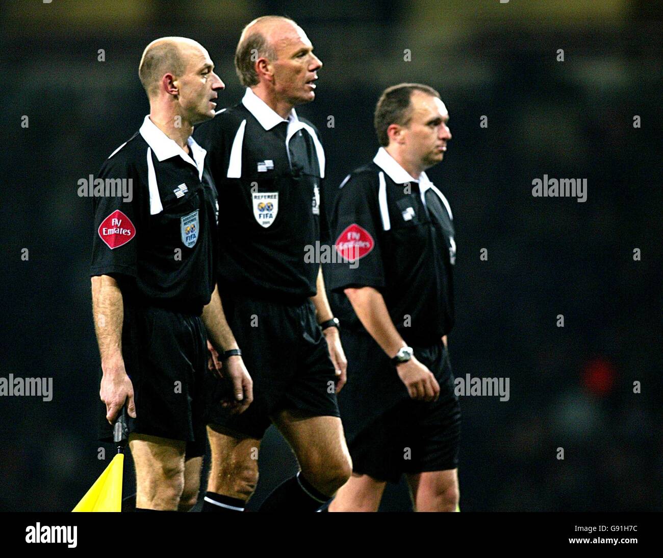 Football referee steve bennett High Resolution Stock Photography and ...