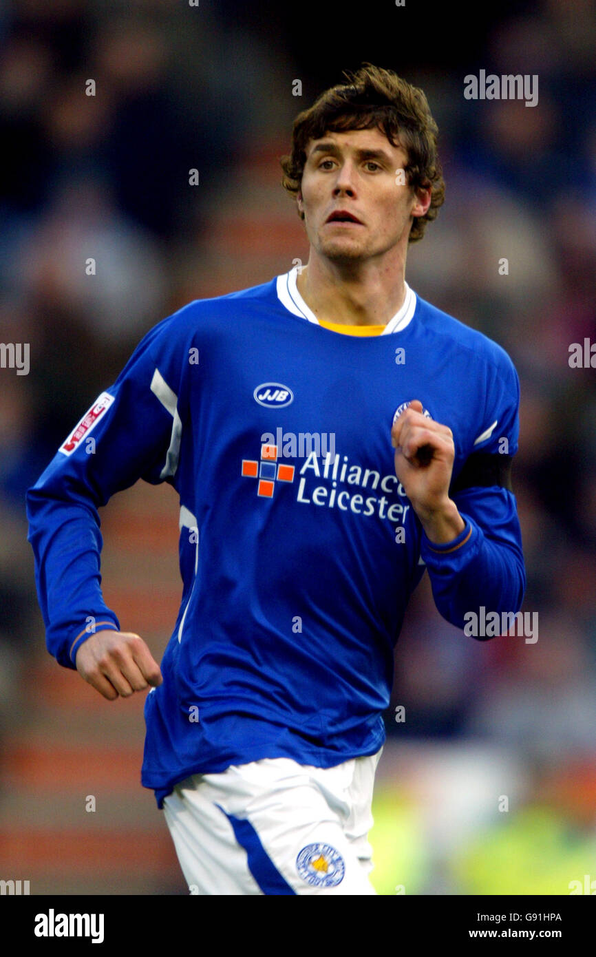 Soccer football soccer leicester hi-res stock photography and images ...