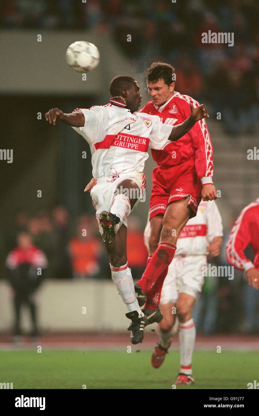 Jonathan Akpoborie, VfB Stuttgart, (left) and Lokomotive Moscow's ...