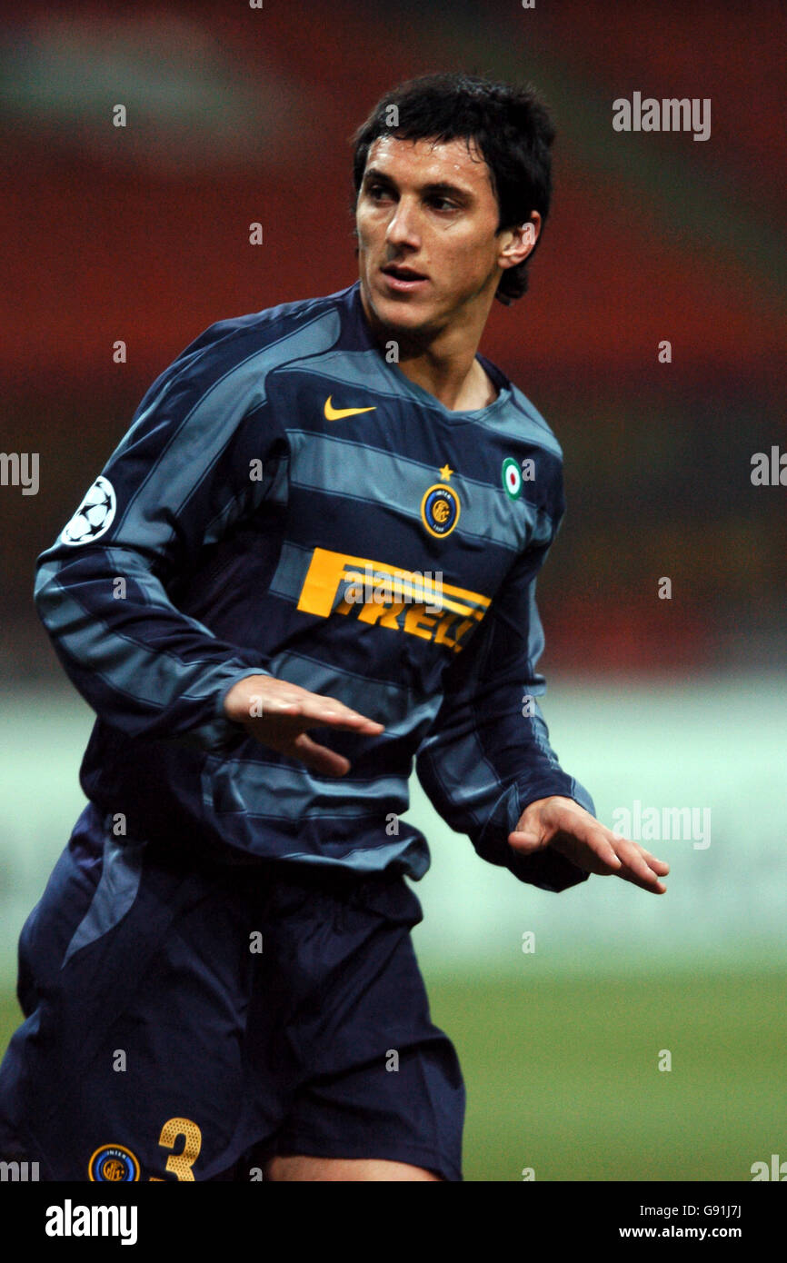 Nicolas burdisso inter hi-res stock photography and images - Alamy