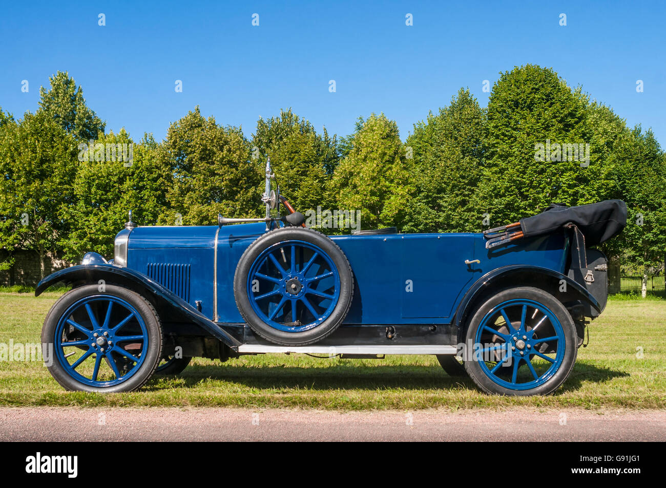 1920s Peugeot French vintage car - France Stock Photo - Alamy