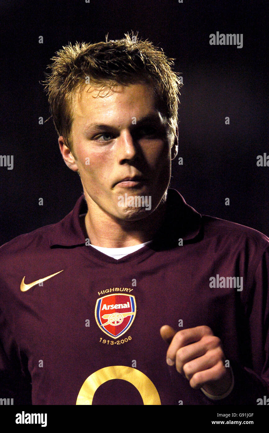 Sebastian larsson arsenal hi-res stock photography and images - Alamy