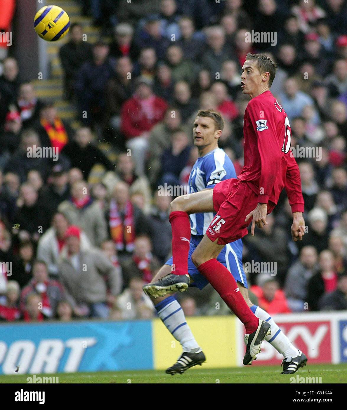 Liverpools peter crouch scores hi-res stock photography and images - Alamy