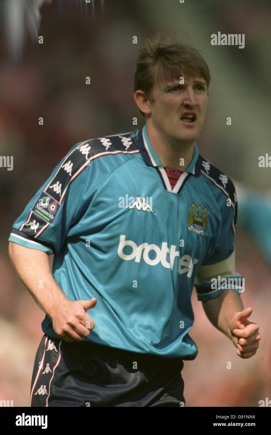 Manchester citys jamie pollock hi-res stock photography and images - Alamy