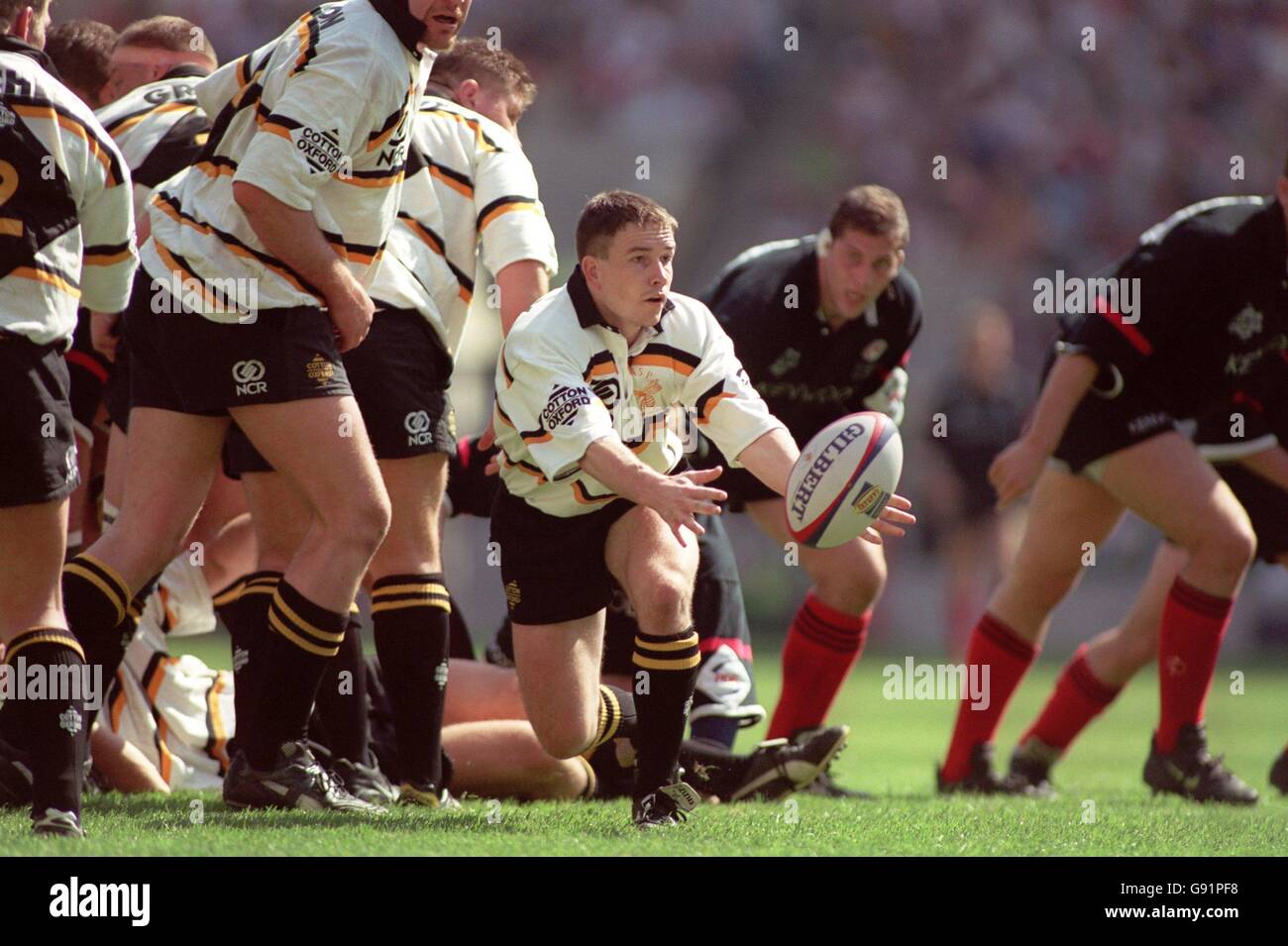 Wasps scrum half mike friday releases the ball hi-res stock photography ...