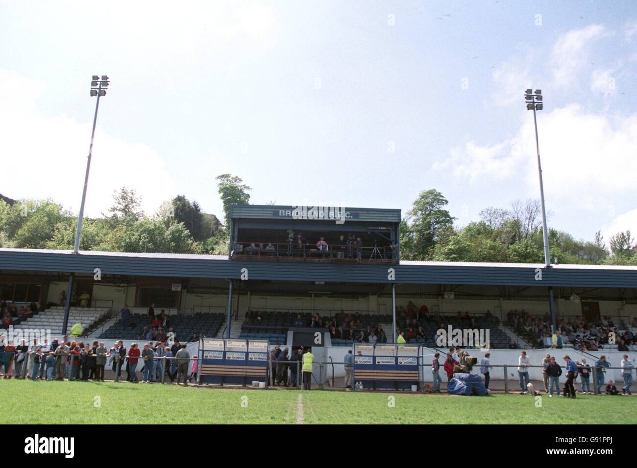 Bridgend v pontypridd hi-res stock photography and images - Alamy
