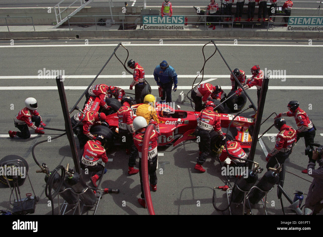 Formula One Motor Racing - Spanish Grand Prix. The Williams pit crew ...