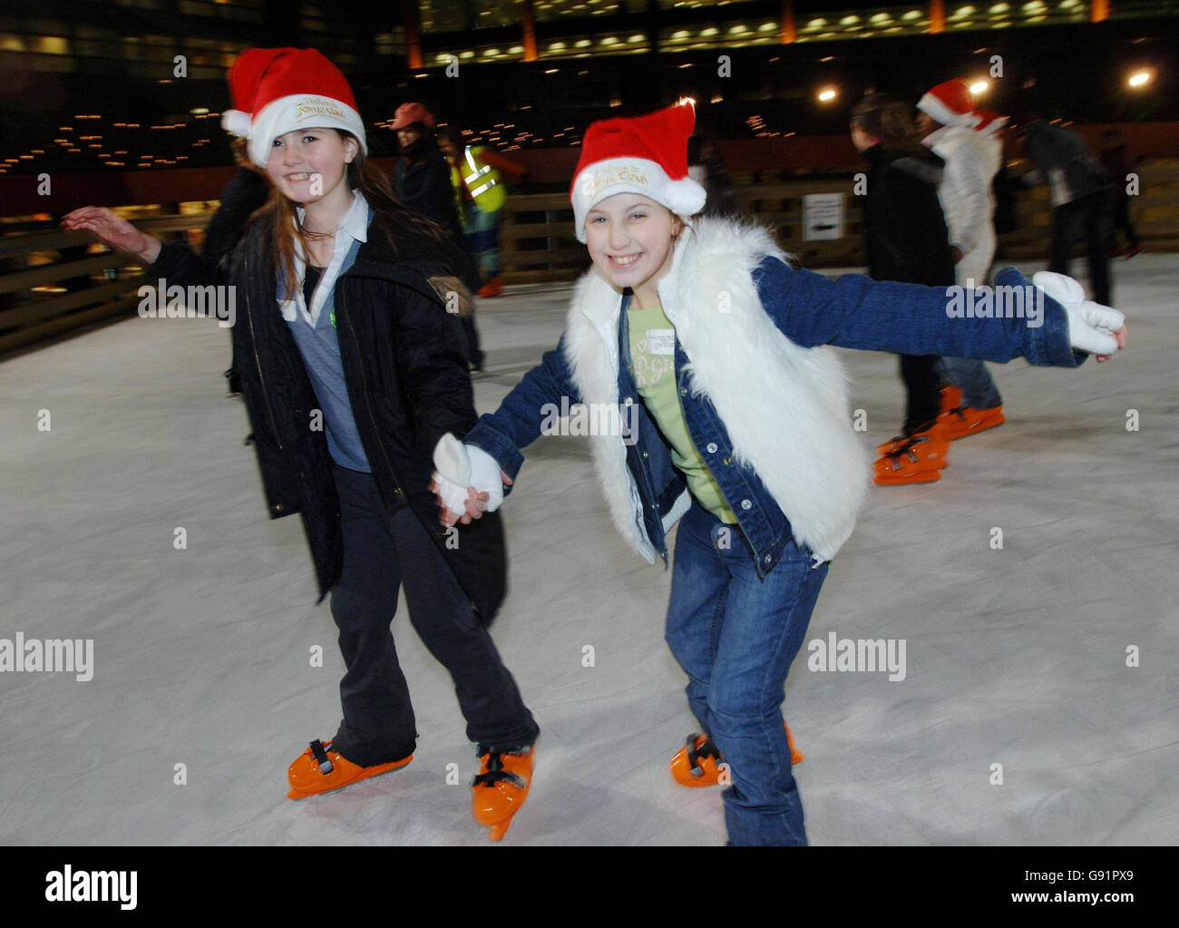 Schoolgirl friends Rowan Connolly (left), 10, and Tilly Tear, nine ...