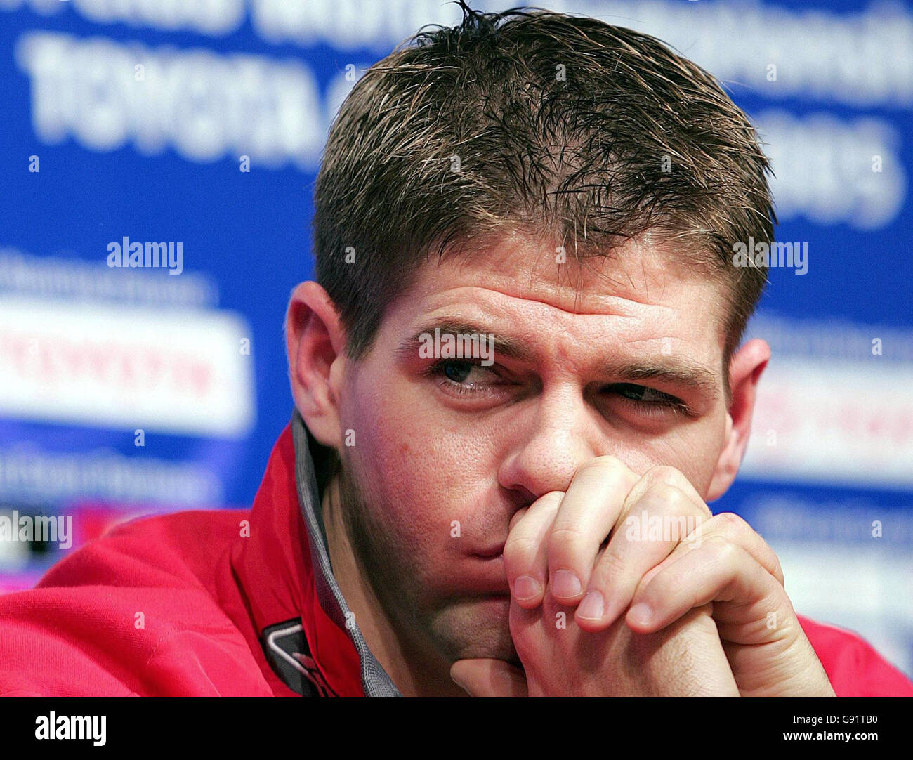 Steven gerrard 2005 final hi-res stock photography and images - Alamy