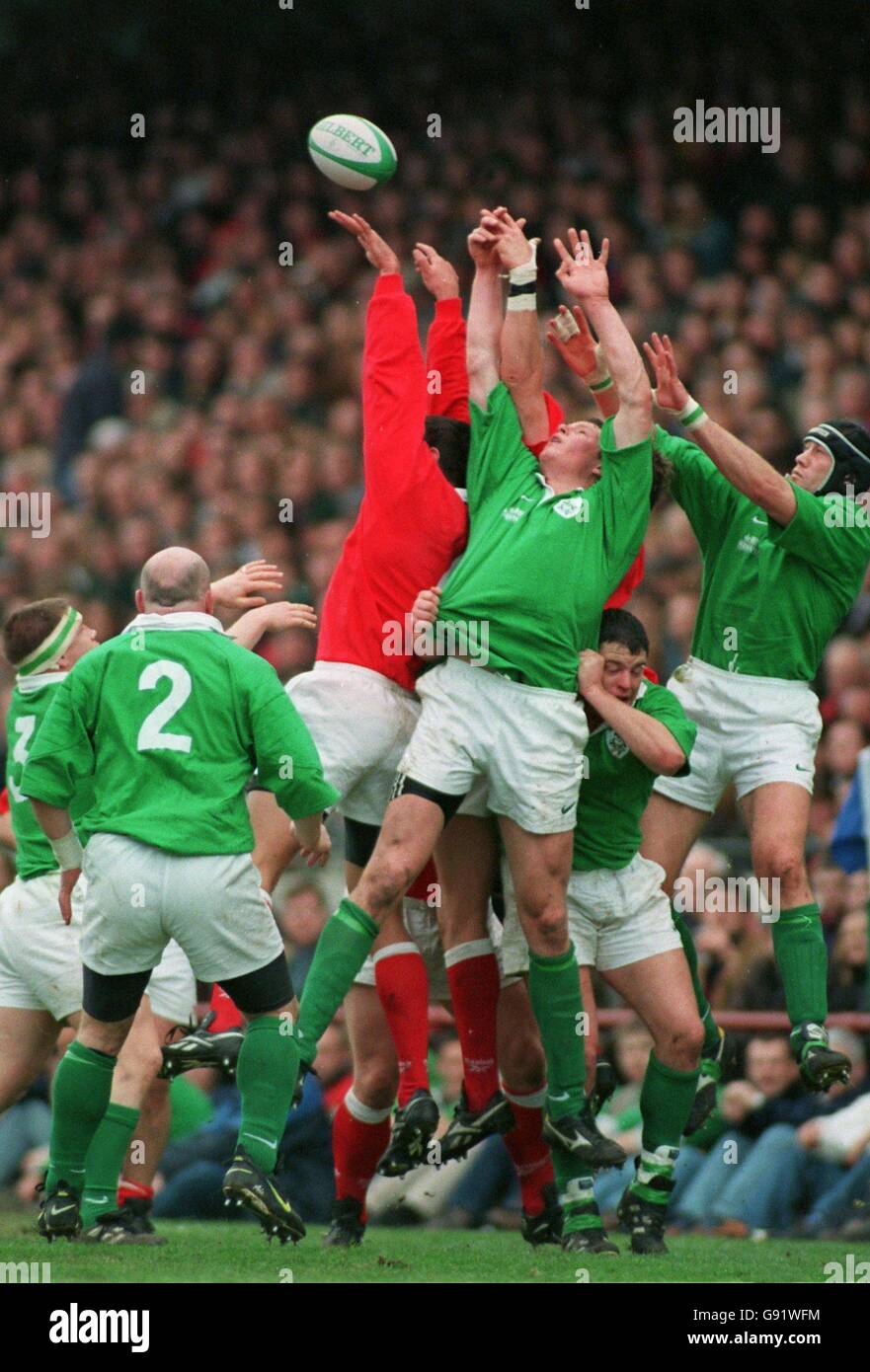 Sport rugby union victor costello hi-res stock photography and images ...