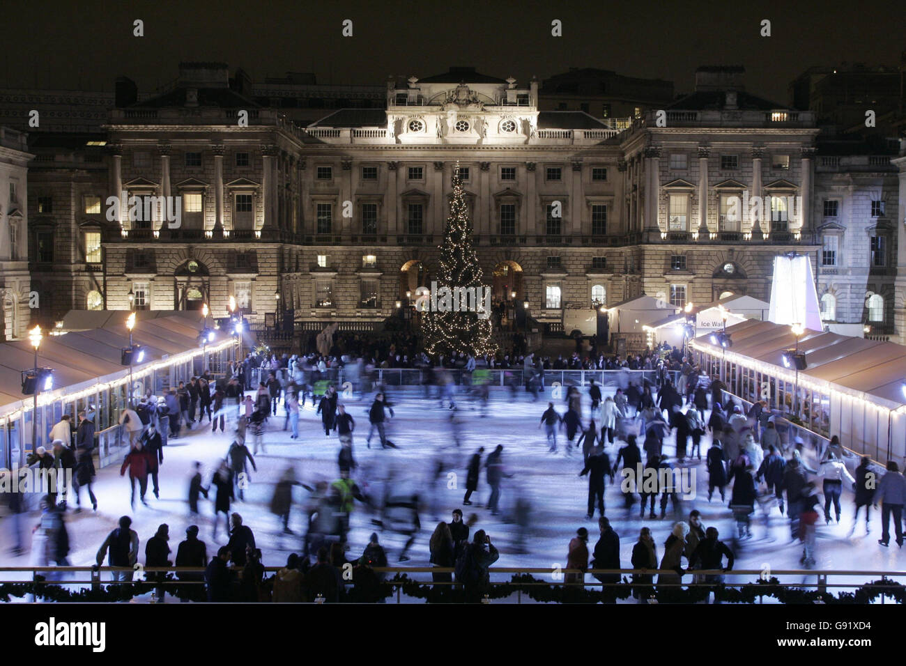 Londons First Outdoor Ice Wall Stock Photo - Alamy