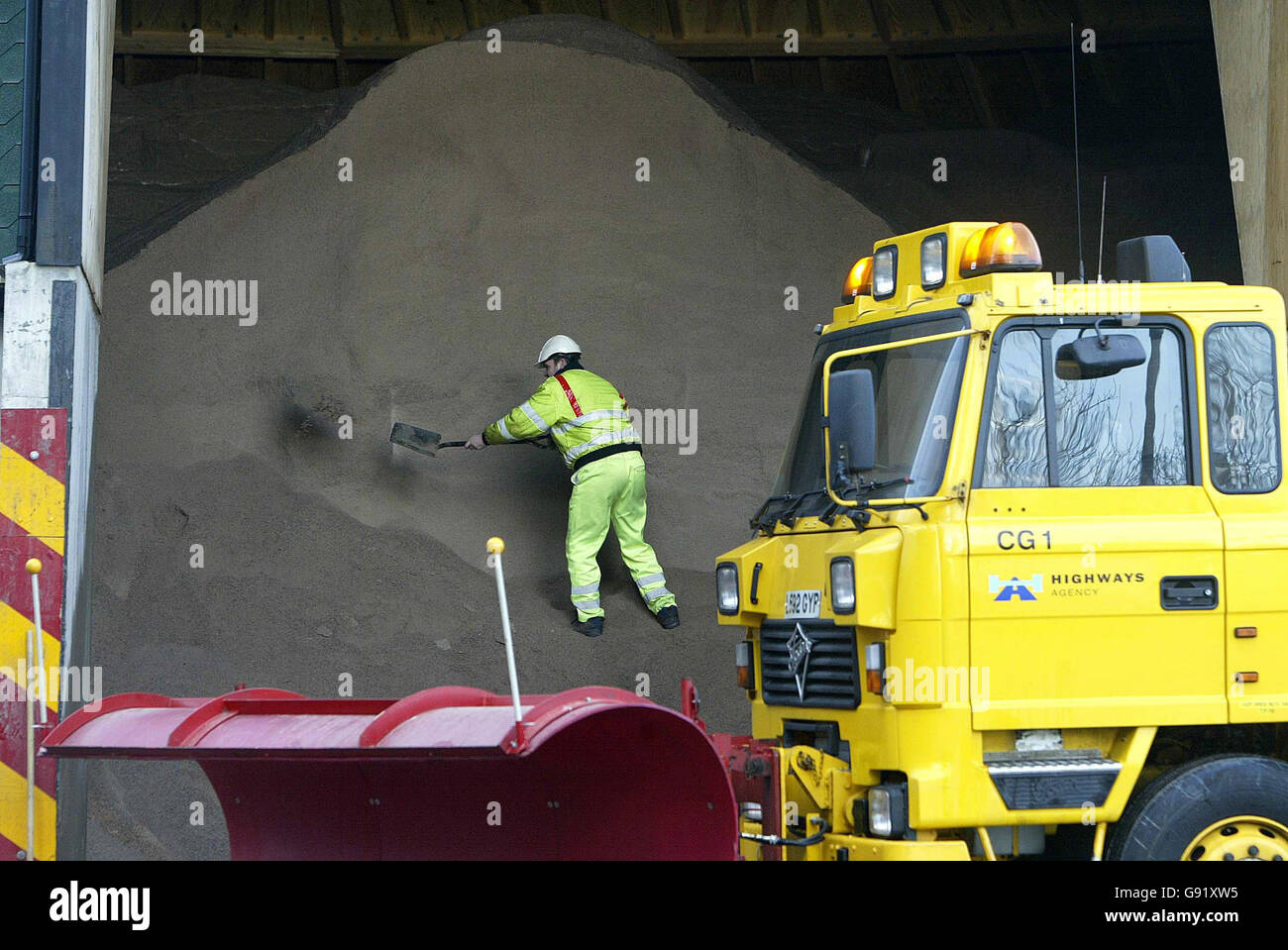 Heavy snow swept across hi-res stock photography and images - Alamy