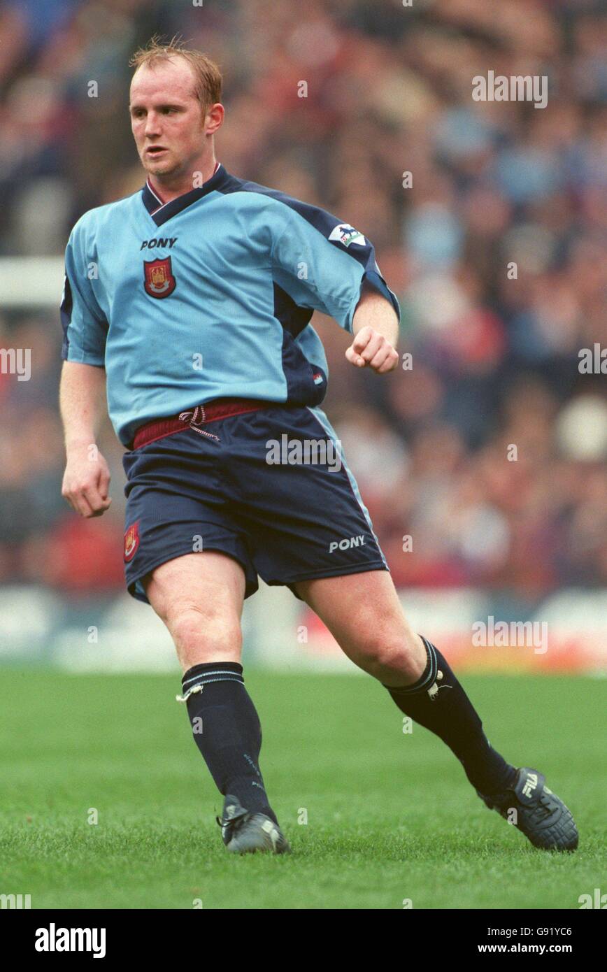 John hartson west ham united hi-res stock photography and images - Alamy