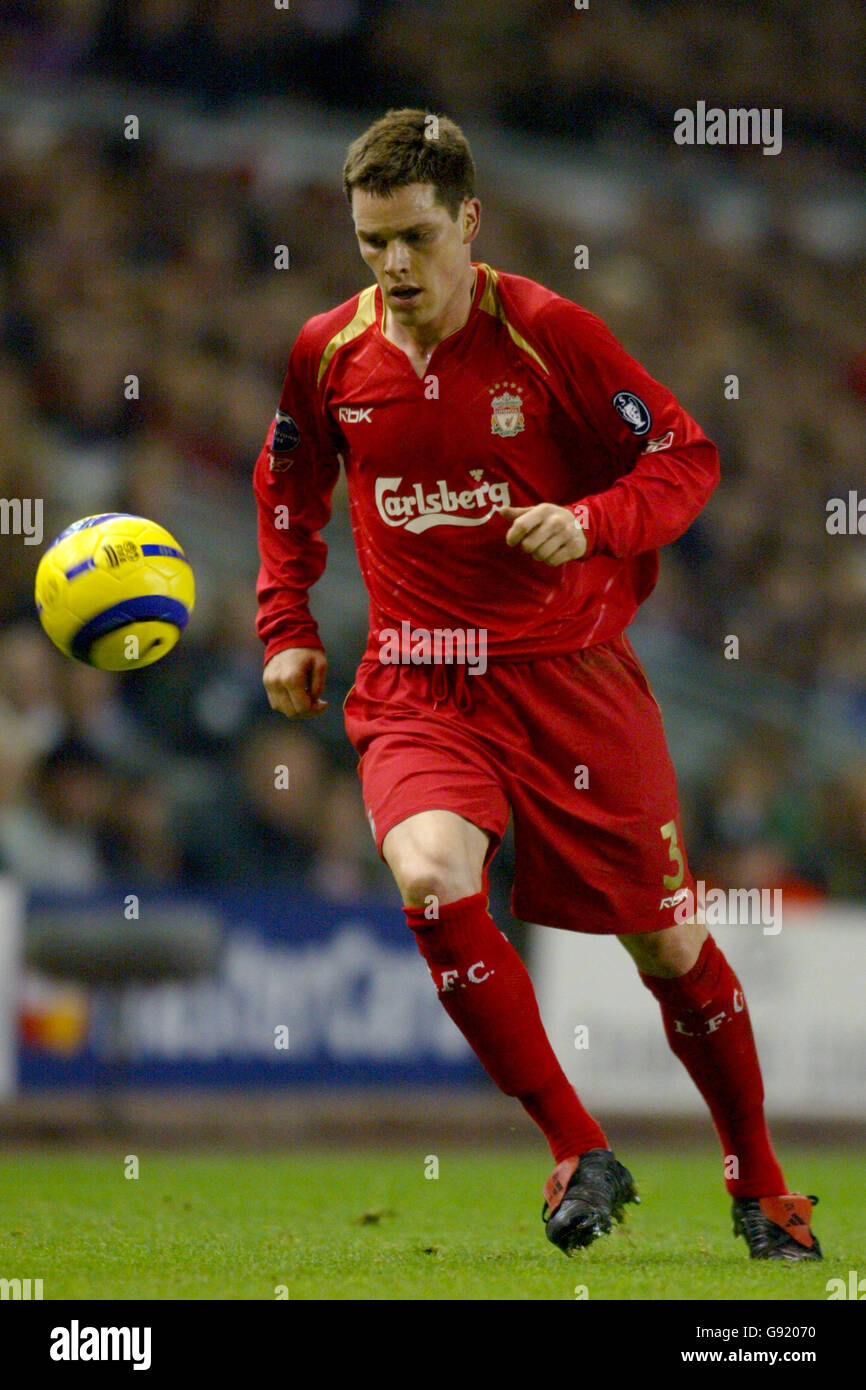 Anfield steve finnan hi-res stock photography and images - Alamy